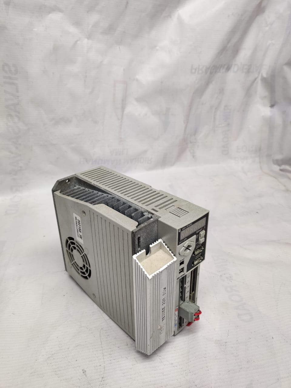 ALLEN BRADLEY SERVO DRIVE 2071-AP8 5AMP 415VOLT Premiere Electronics