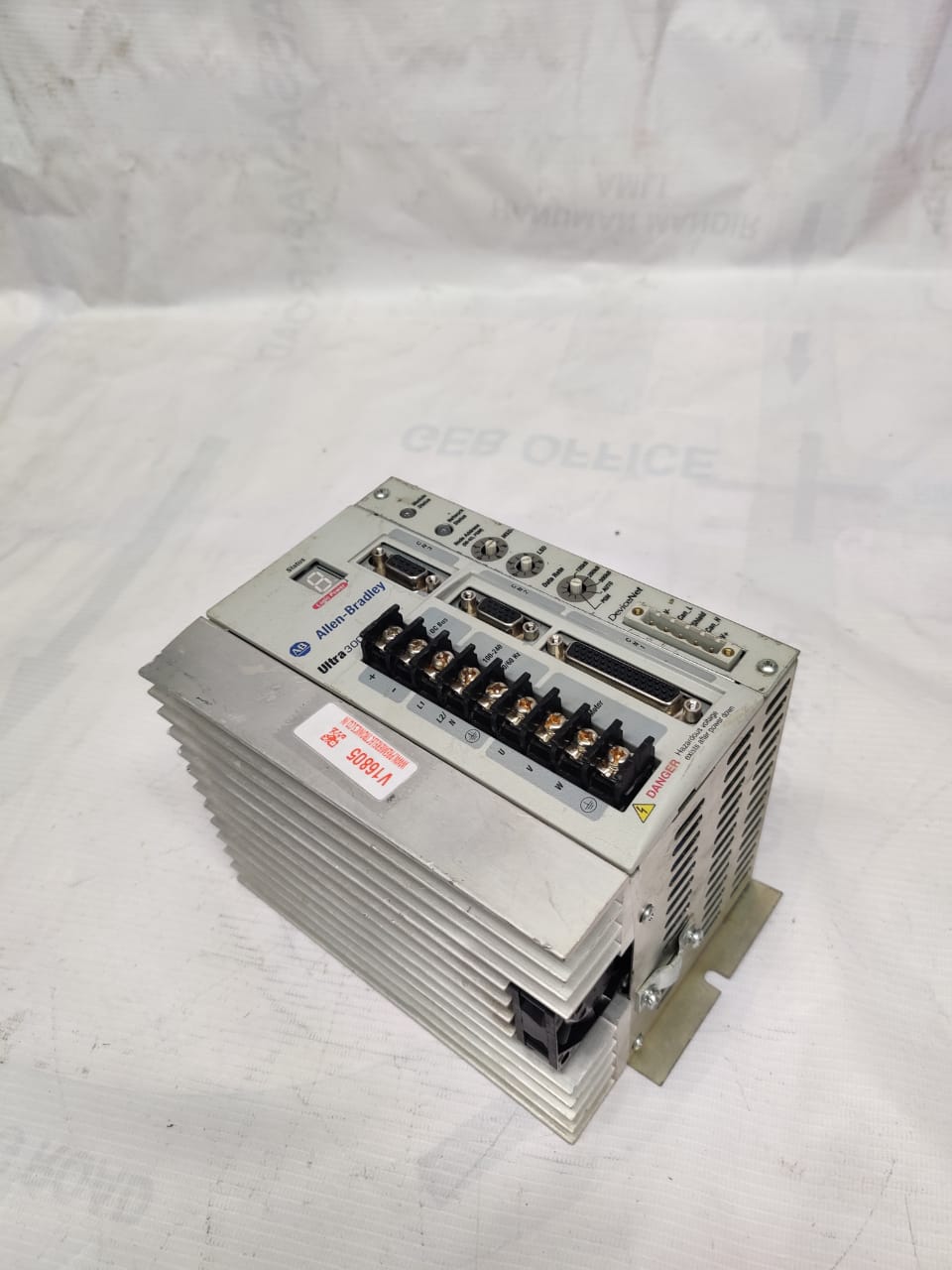 ALLEN BRADLEY SERVO DRIVE 2098-DSD-020X-DN 2KW 215VOLT Premiere Electronics