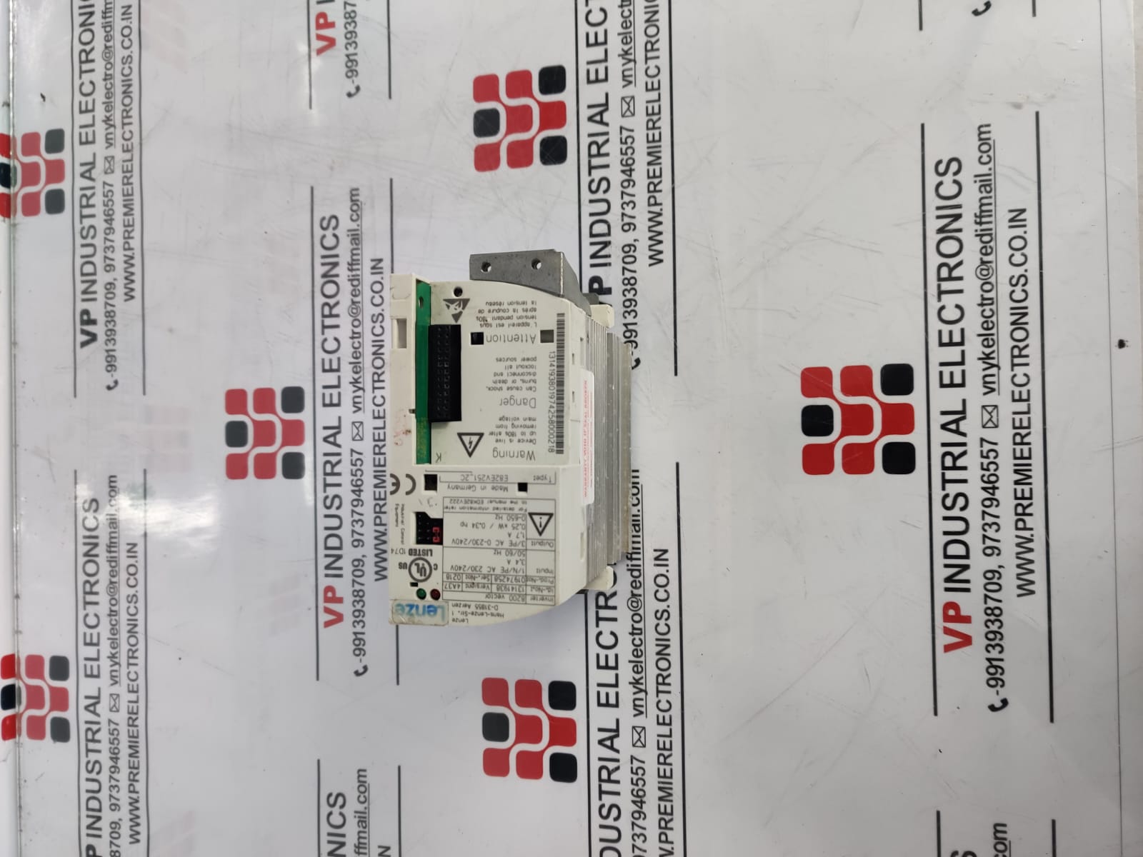 AC DRIVE LENZE 8200 VECTOR 0.25KW/215VOLT Premiere Electronics