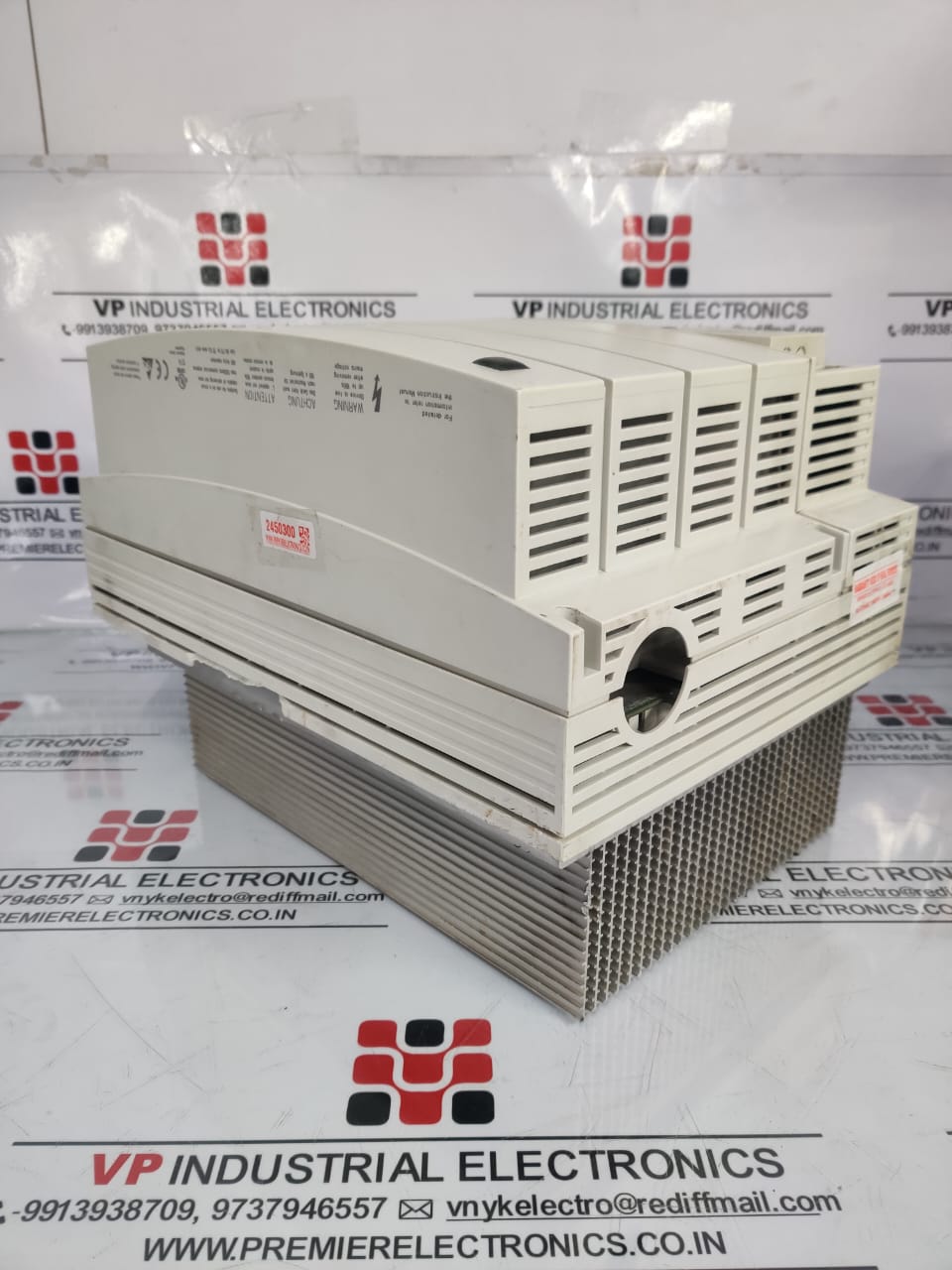 AC DRIVE LENZE 8200 VECTOR 30KW/415VOLT Premiere Electronics